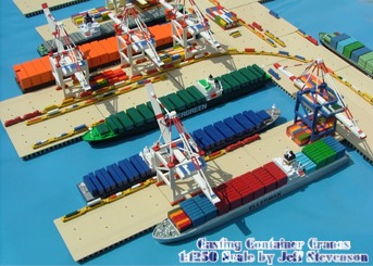 Crane-Crane display (3).jpg (44025 bytes)